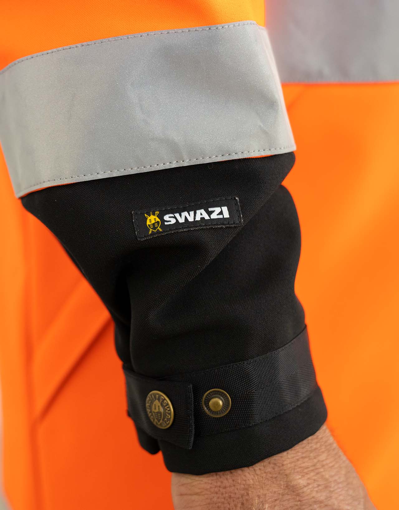 TRANSIT FINGA POINTA JACKET – Swazi